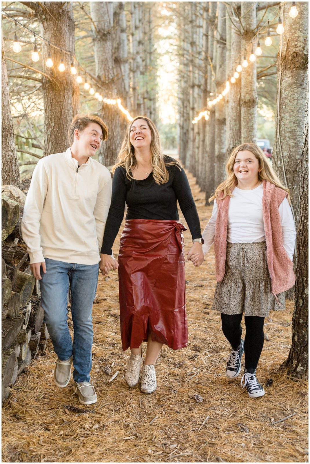 Tree Farm Mini Sessions Recap | Family Photography Team